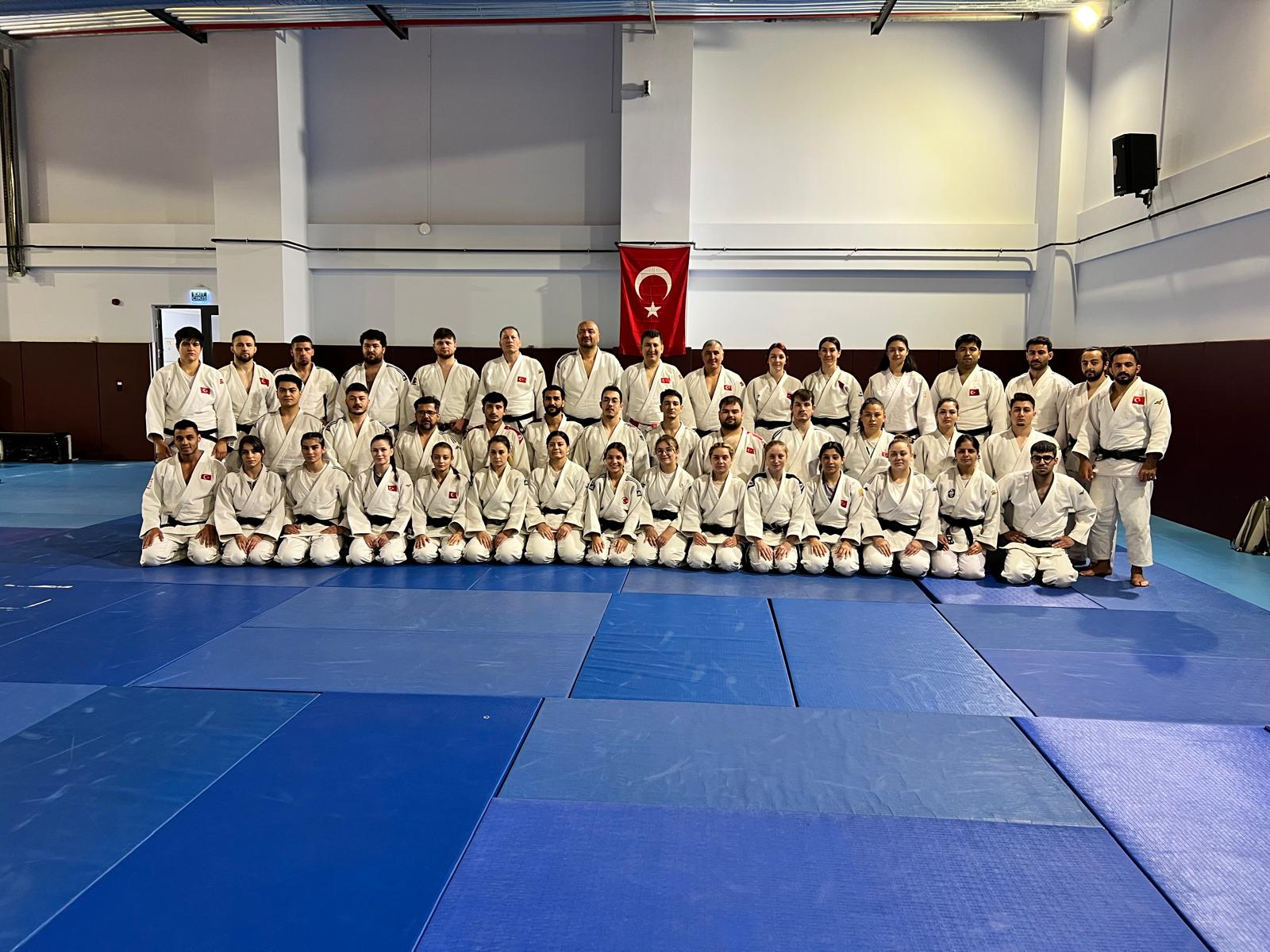 SİYAH KUŞAK 3. DAN KURS ve SINAVI 08 - 11 TEMMUZ 2025 ORDU Türkiye Judo Federasyonu